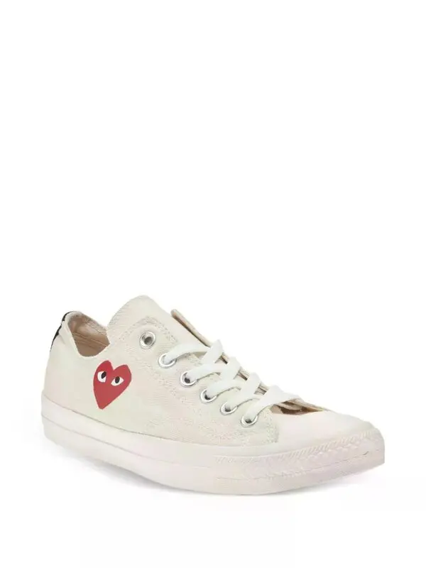 Play Comme Des Garcon Chuck 70 Big Heart Sneakers