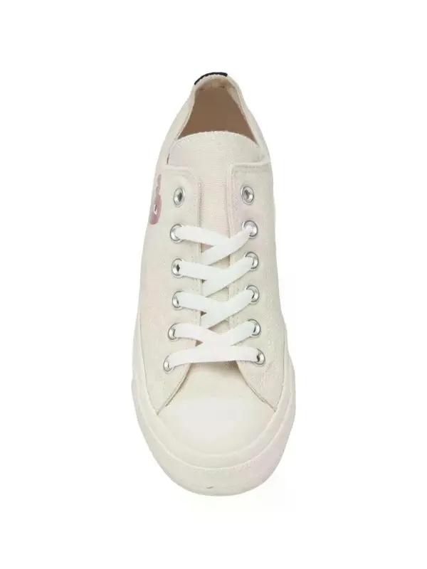 Play Comme Des Garcon Chuck 70 Big Heart Sneakers