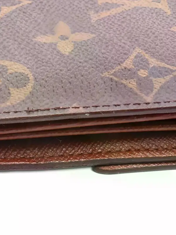 LOUIS VUITTON Monogram Bi-fold Wallet
