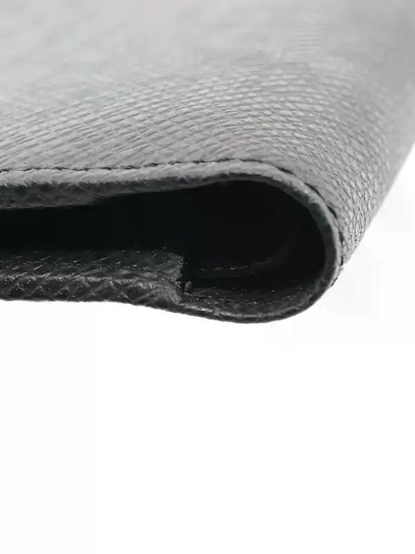LOUIS VUITTON 2002 Textured Leather Wallet