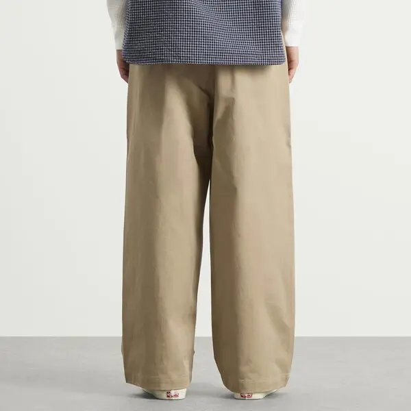BEAMS New Wide Pleated Chino