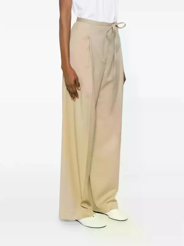 RÓHE Drawstring Pleated Trousers - Neutrals