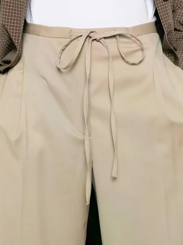 RÓHE Drawstring Pleated Trousers - Neutrals