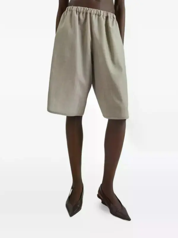 THE FRANKIE SHOP Elasticated Waist Curved Hem Shorts