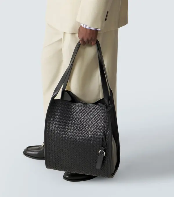 Bottega Veneta Corriere Intrecciato Leather Tote Bag - Black