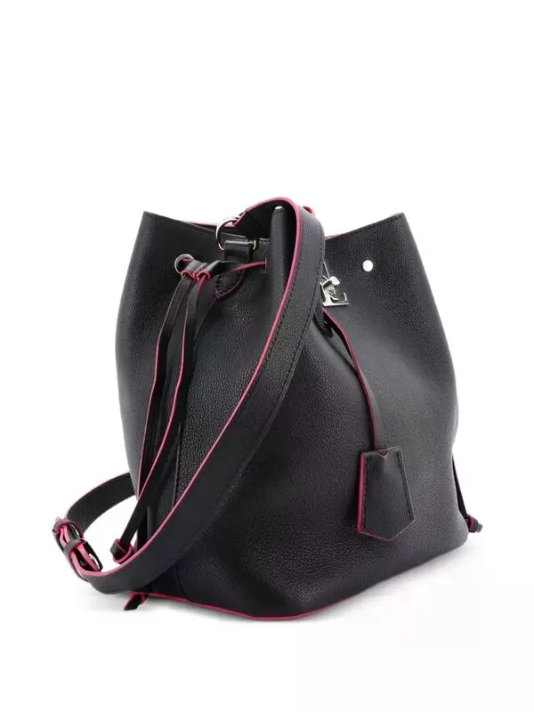 LOUIS VUITTON Lockme Leather Bucket Bag - Black
