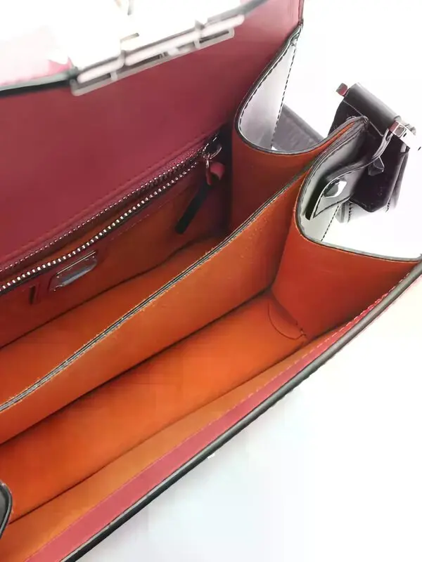Mcm 2010s Patricia Leather Shoulder Bag
