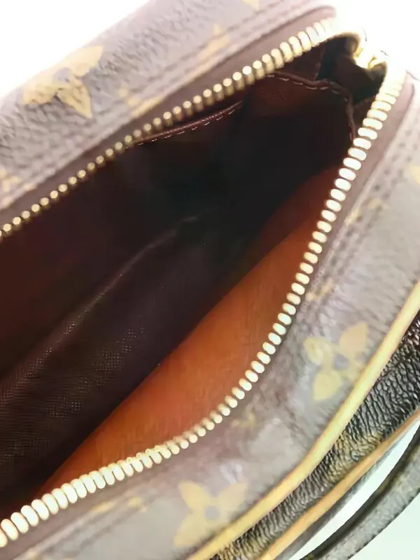 LOUIS VUITTON 2002 Amazon Monogram Canvas Shoulder Bag