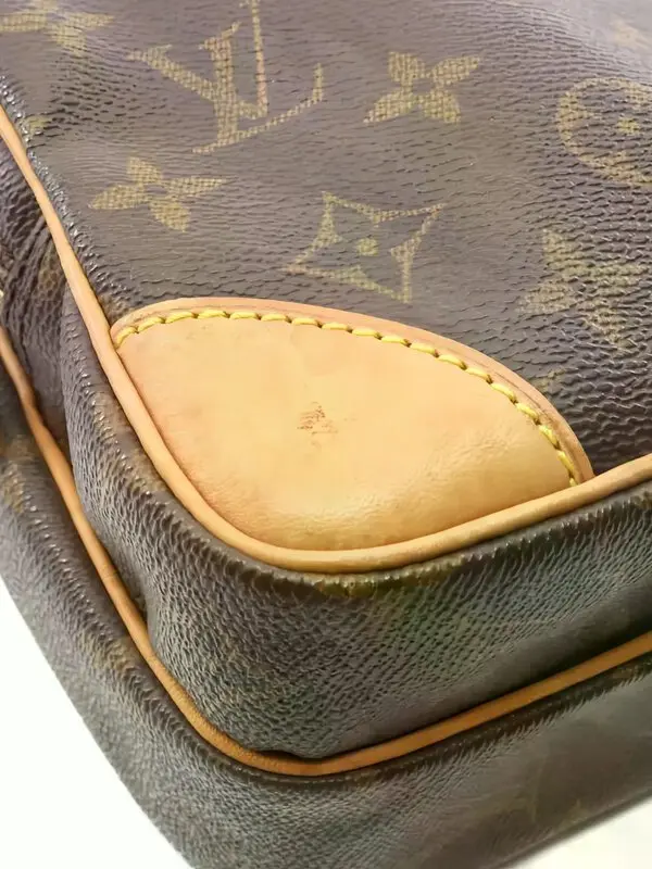 LOUIS VUITTON 2002 Amazon Monogram Canvas Shoulder Bag