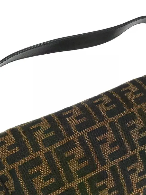 Fendi 2000 Baguette Zucca Handbag - Brown