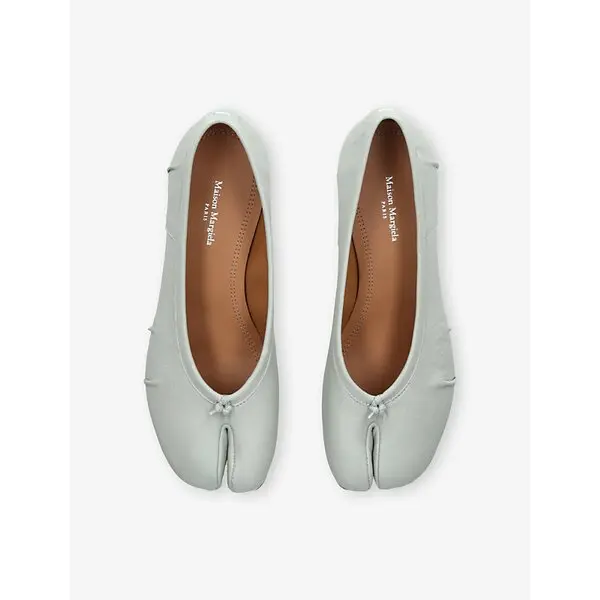 MAISON MARGIELA Tabi Ballerina 30 Leather Pumps - Bone