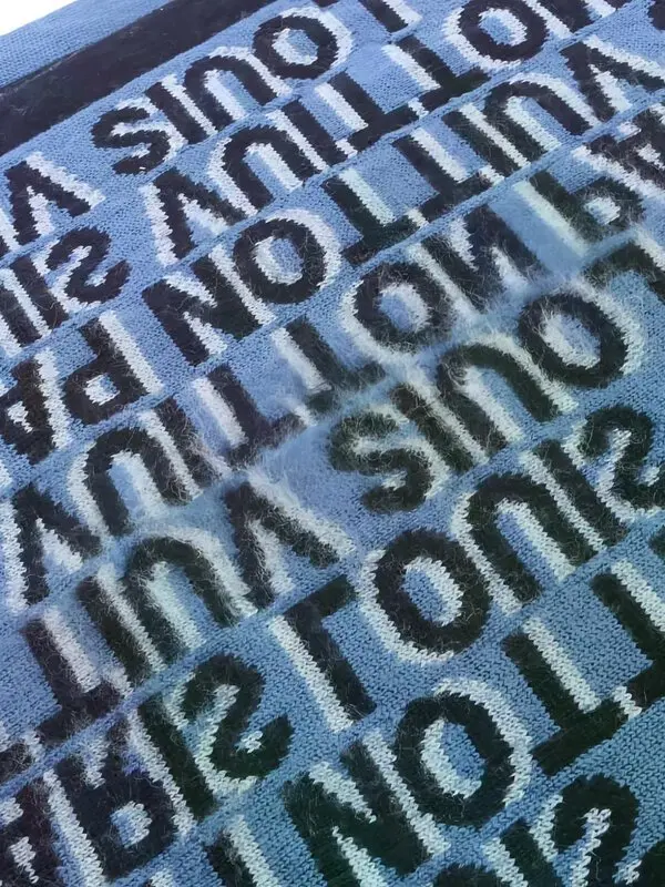 LOUIS VUITTON 2017 Wool Scarf