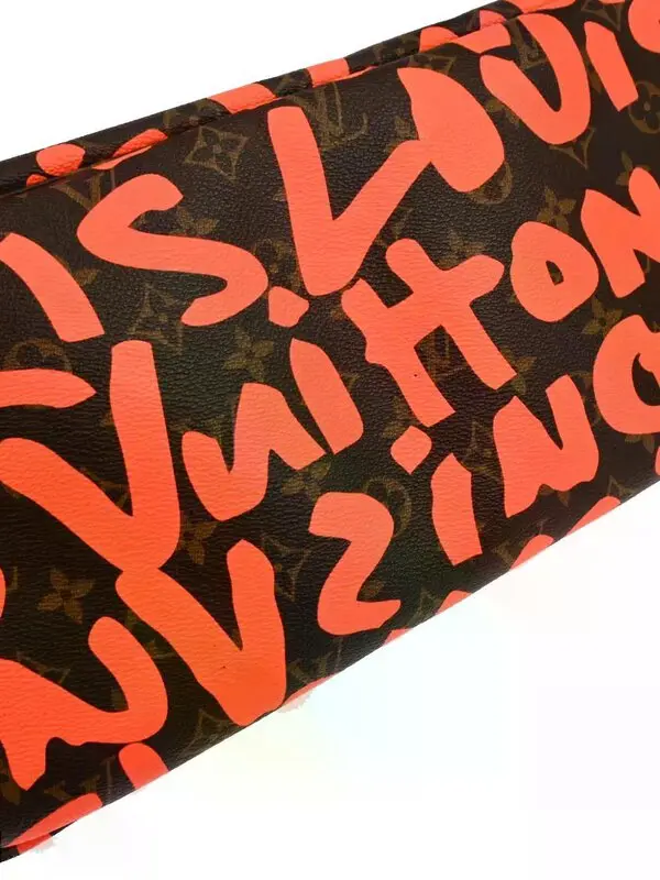 LOUIS VUITTON Monogram Graffiti Neverfull Gm Tote Bag