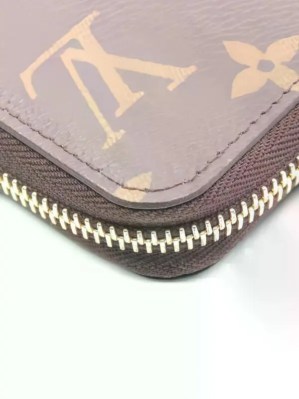 LOUIS VUITTON 2010s Monogram Zip-around Wallet