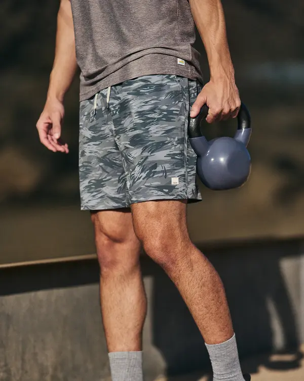 Vuori Banks Session Unlined Short - Misty Blue Riptide Camo
