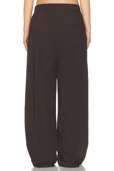ST. AGNI Relaxed Pleat Pant - Bark