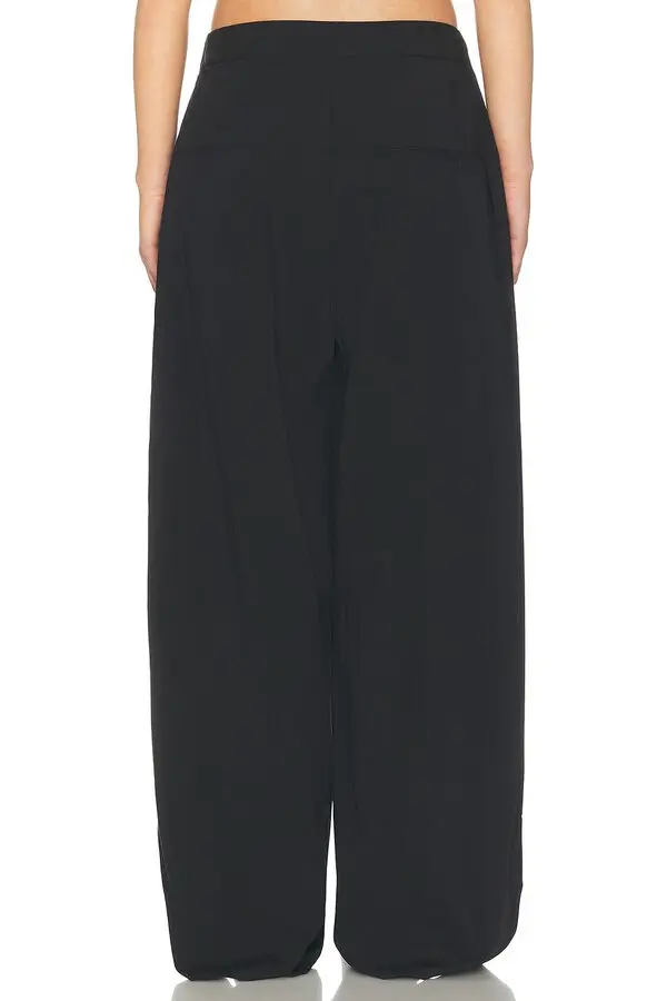 ST. AGNI Relaxed Pleat Pant - Black