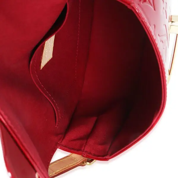 LOUIS VUITTON Pomme D'amour Monogram Vernis Bellflower Pm - Red