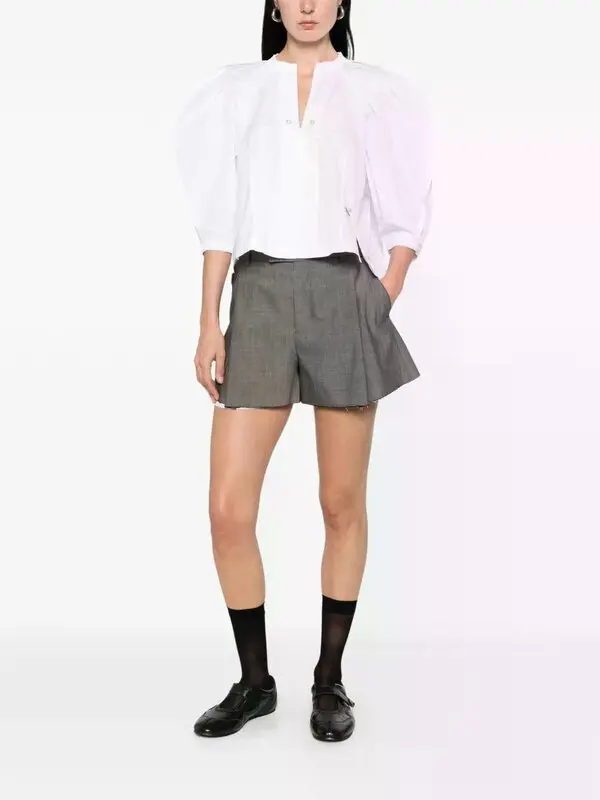 NACKIYE Split Pleated Shorts