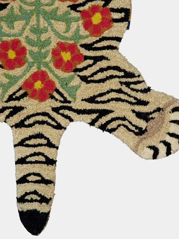 DOING GOODS Floral White Tiger Small Rug