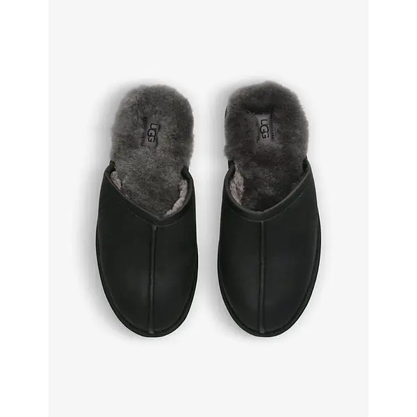 UGG Scuff Sheepskin Slippers - Black