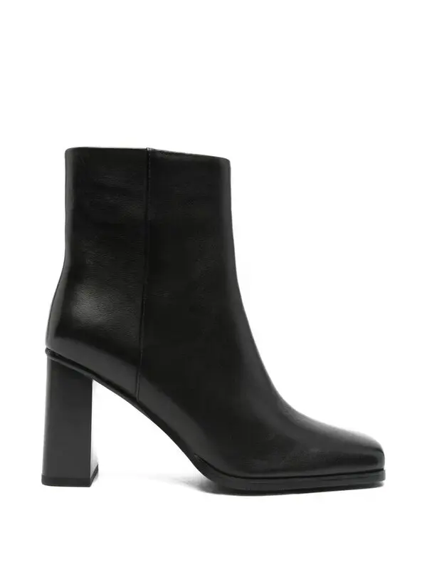 LINDA BAUMANN Square-toe Ankle Boots