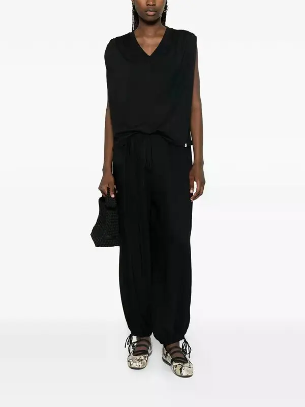 WOC Matera V-neck Sleeveless Top
