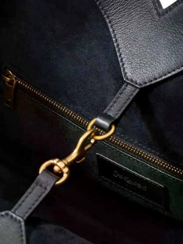 Saint Laurent Y Logo Shoulder Bag - Black