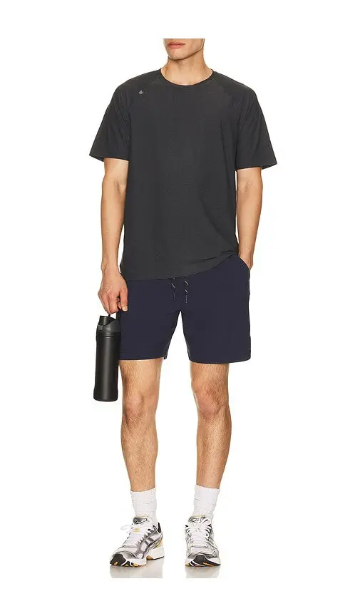 RHONE 7 Pursuit Short - Navy