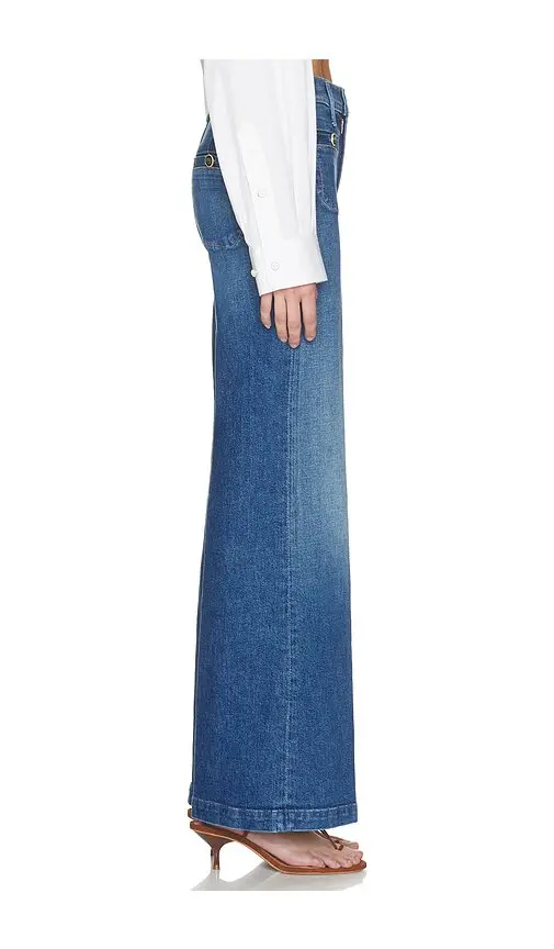 MOTHER The Stashed Hustler Roller Sneak Jeans - Blue