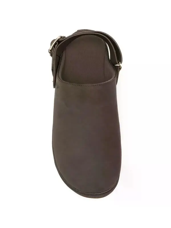 UGG Goldenstar Villa Clogs - Brown