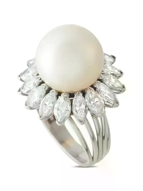 LB EXCLUSIVE 18k White Gold Diamond And Pearl Ring