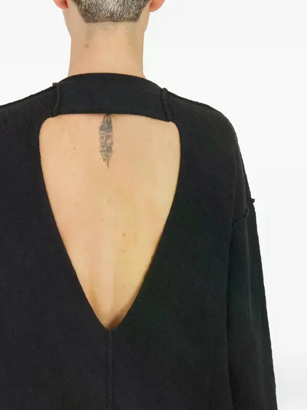 Isabel Benenato V-neck Open-back Sweater