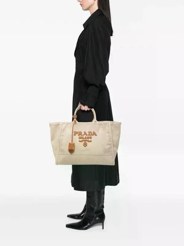 Prada 2000-2026 Large Linen And Vitello Logo Tote Bag - Neutrals