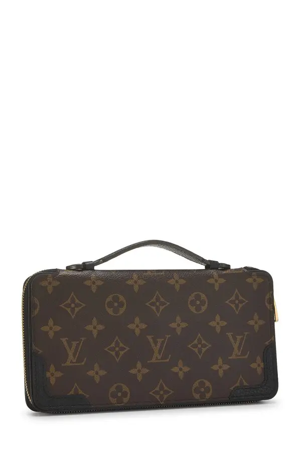 LOUIS VUITTON Monogram Canvas Daily Oragnizer