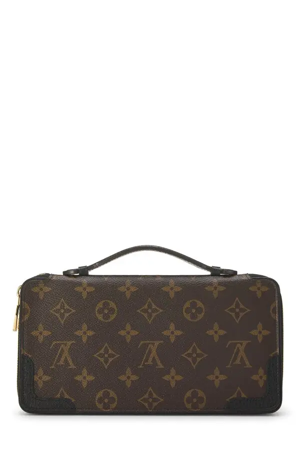 LOUIS VUITTON Monogram Canvas Daily Oragnizer