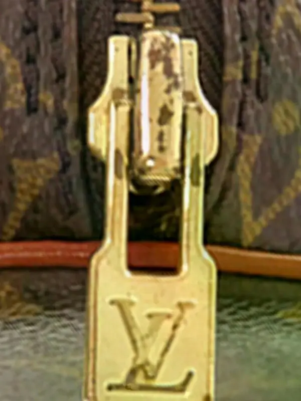 LOUIS VUITTON 1994 Monogram Papillon 26 Handbag