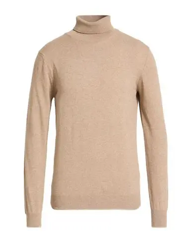 BERNA Turtleneck Knit Top