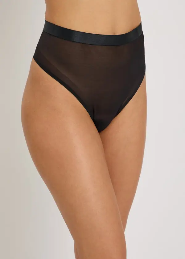 Spanx Sheersense Sculpting Mesh Thong