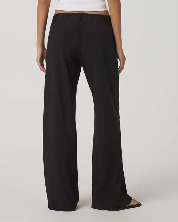 Vuori Villa Wideleg Trouser Shorts - Black