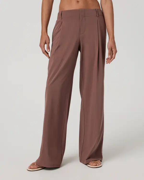 Vuori Villa Wideleg Trouser Shorts - Sable