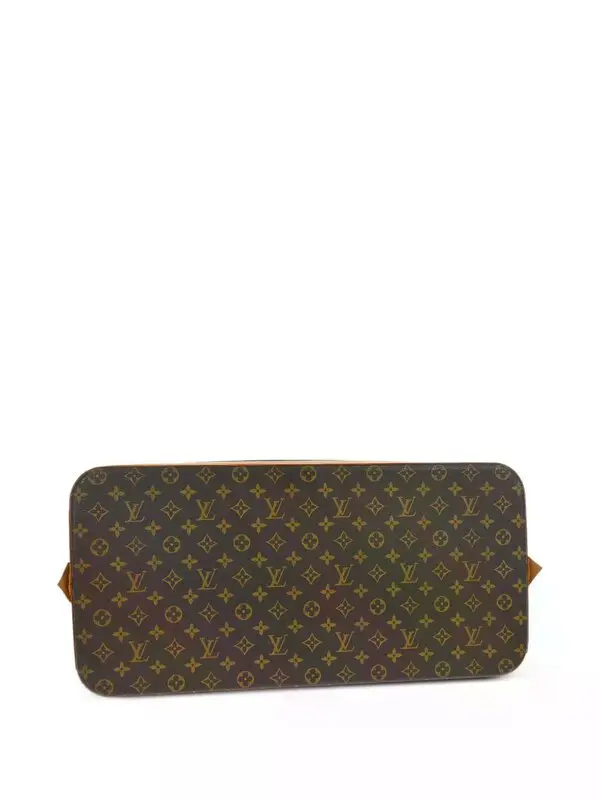 LOUIS VUITTON 2004 Alma Voyage Gm Monogram Duffle Bag