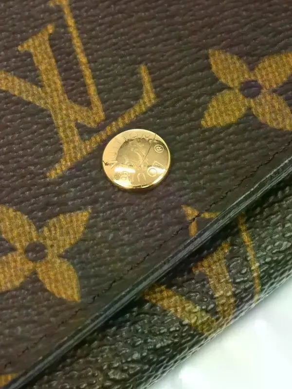 LOUIS VUITTON 2003 Billet Tresor Monogram Wallet