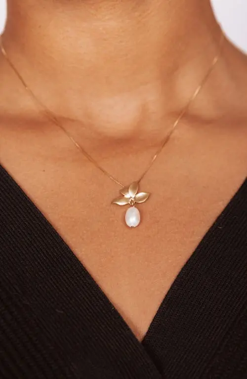 SET & STONES Maeve Freshwater Pearl Pendant Necklace - Gold