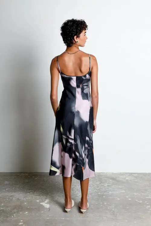 UNTITLED IN MOTION Noir Print Midi Slipdress
