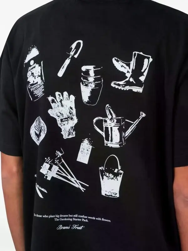 BRAM’S FRUIT Gardening Glove Graphic T-shirt