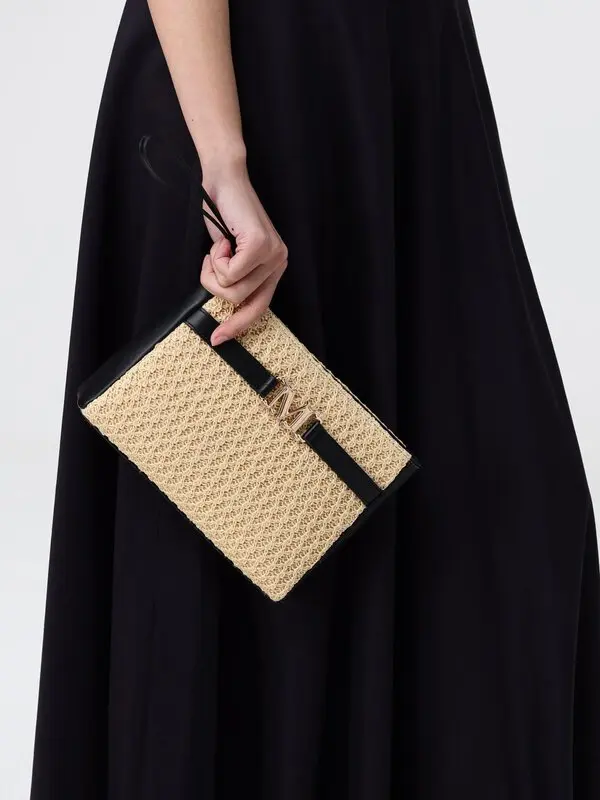 Max Mara Woven Clutch With Logo Detail - Beige