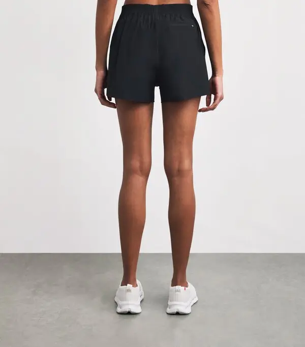 On Train Shorts - Black