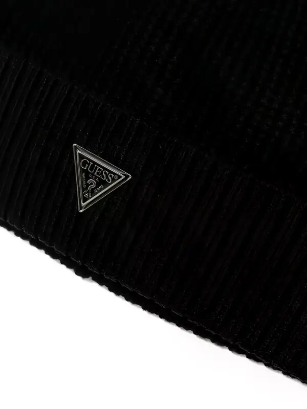 Guess Ribbed Logo Hat And Scarf Set