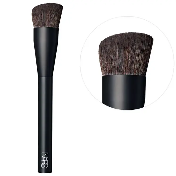 NARS 17 Cream Cheek Brush - One-color